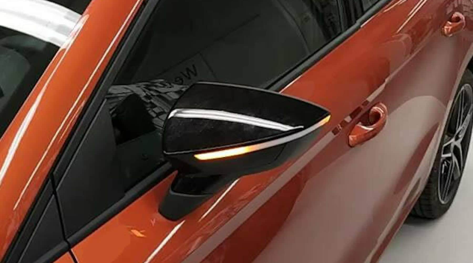 ¿Cómo se utilizan los intermitentes del coche?
